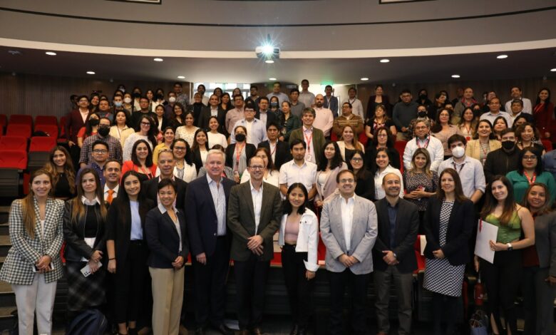 Acuerdo exclusivo entre la UPC y Coursera beneficiará a 50,000 ...