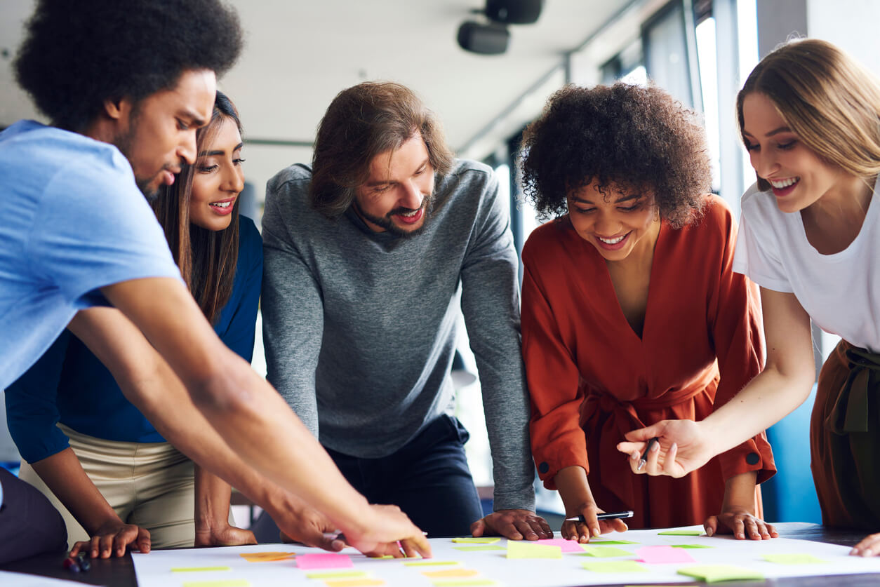 El poder del trabajo en equipo: Una clave para el éxito en las ...