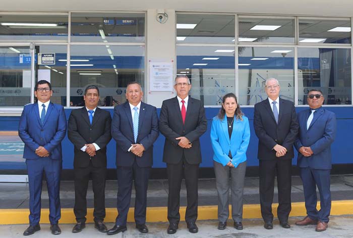 ZF Aftermarket y SENATI inauguran primer ZF [pro] Academy en Perú ...